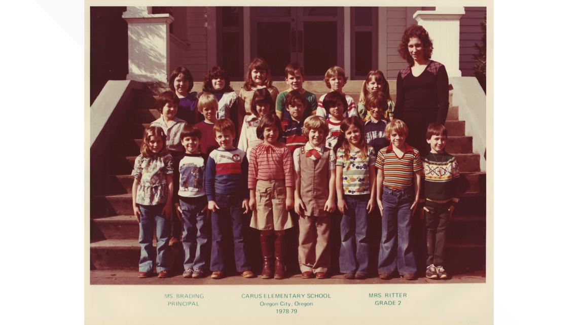 Historic Oregon schoolhouse saved from demolition and moved | kgw.com