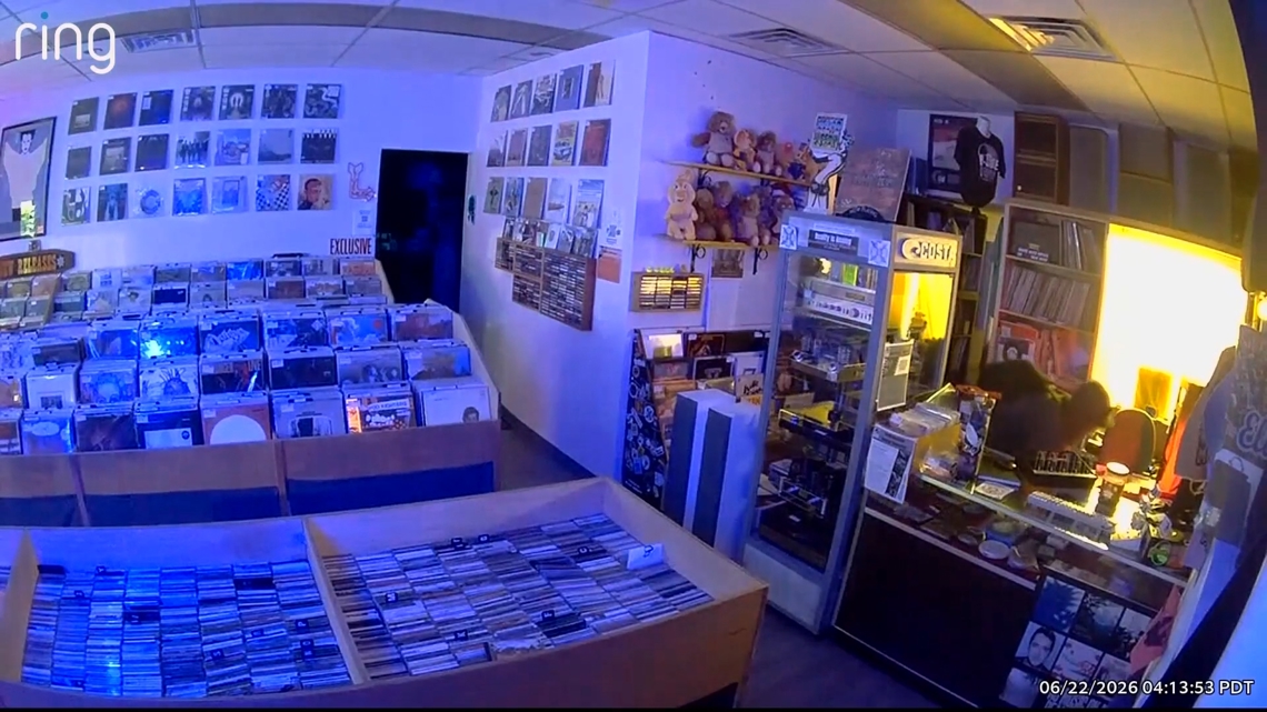 Milwaukie record shop asks for help identifying burglar after $5,000 in ...