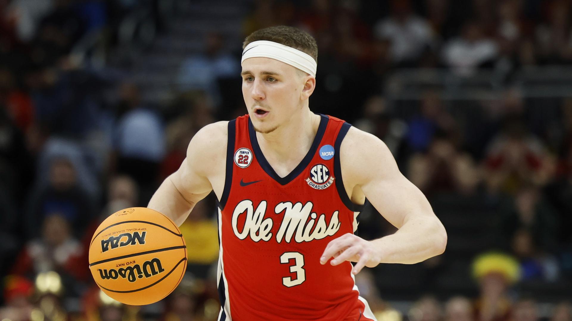 Portland Trail Blazers sign Arizona's Caleb Love to 2-way contract ...