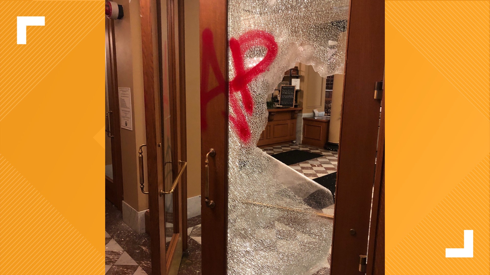 Portland protests: March on City Hall, riot declared, 23 arrested | kgw.com