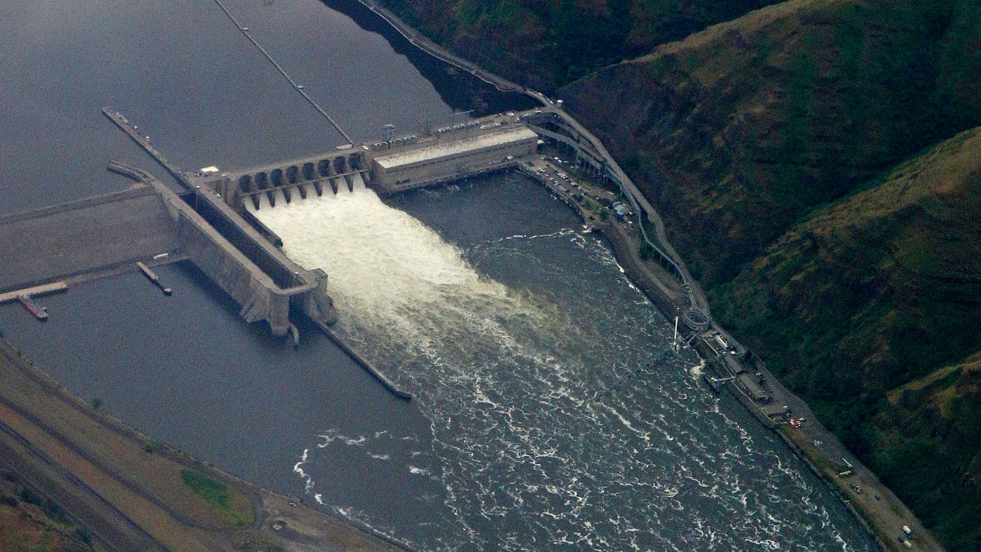 Report: Lower Snake River dam removal possible, but not soon | kgw.com