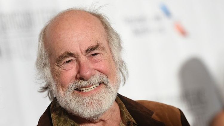 Robert Hunter, Grateful Dead's poetic lyricist, dead at 78 | kgw.com