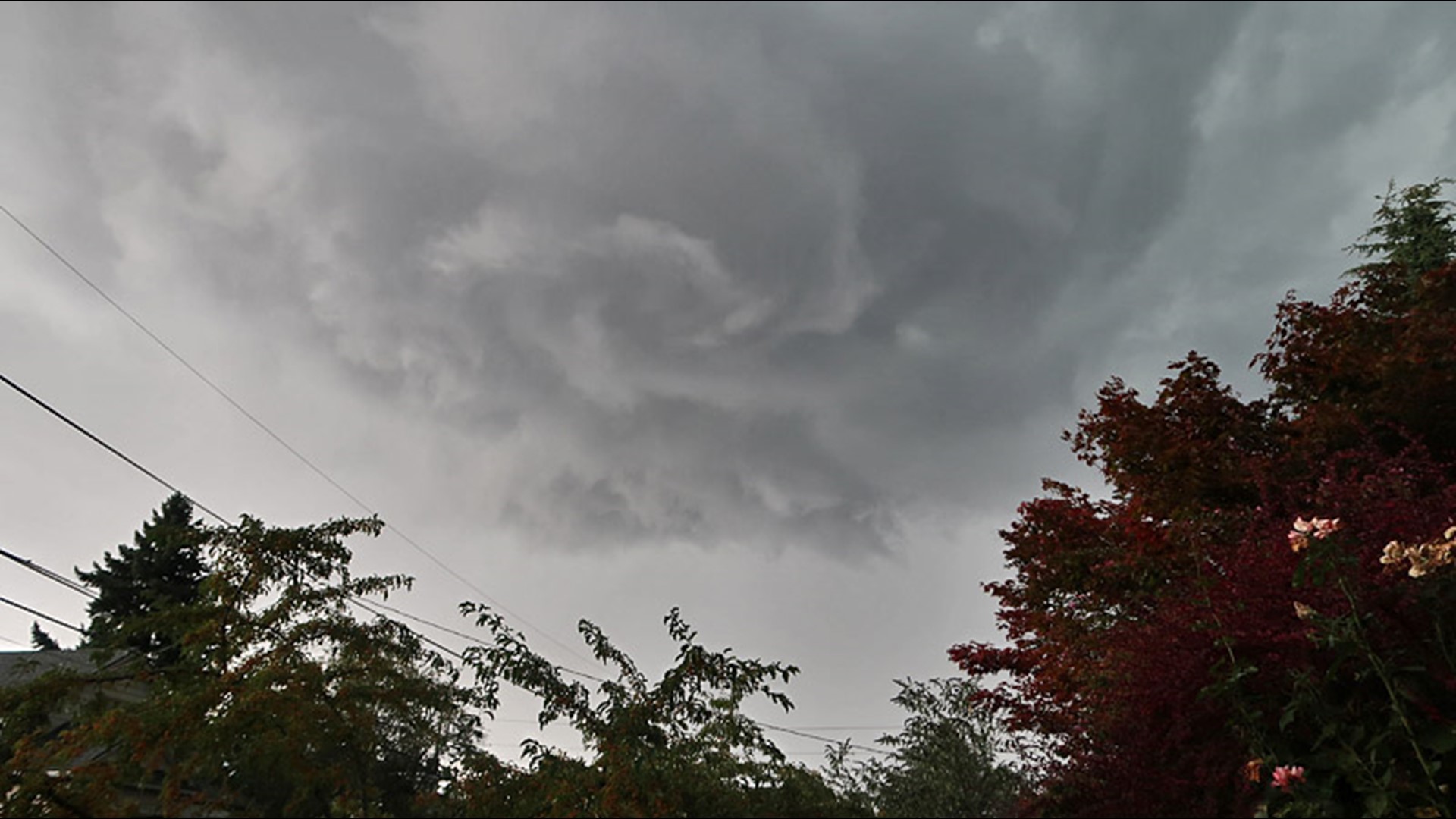 Portland weather: Thunderstorm brings lightning, hail | kgw.com