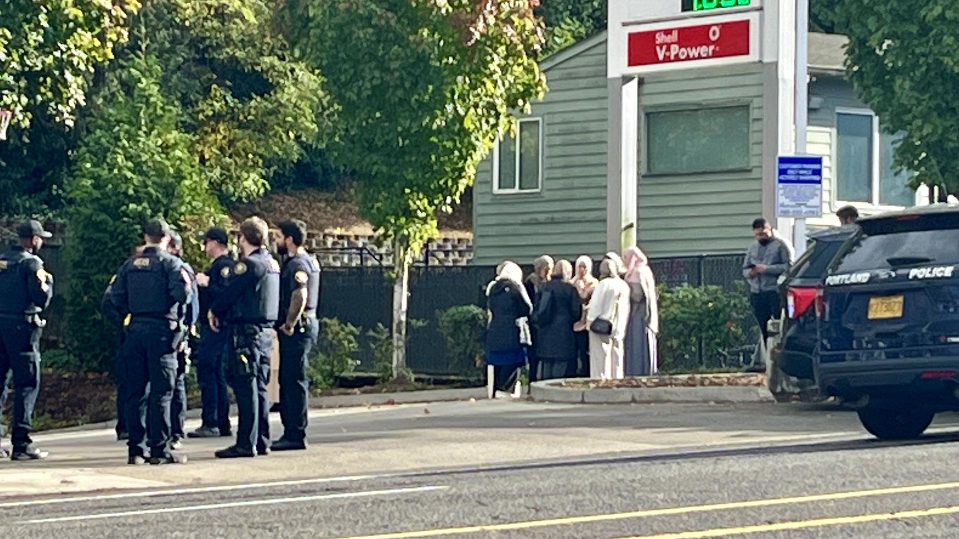 1 in custody after shooting on SW Capitol Highway in Portland | kgw.com