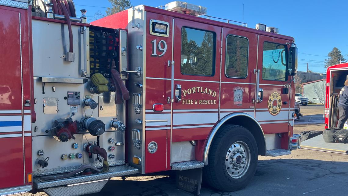 Oregon firefighters return home after aiding California wildfire battle ...