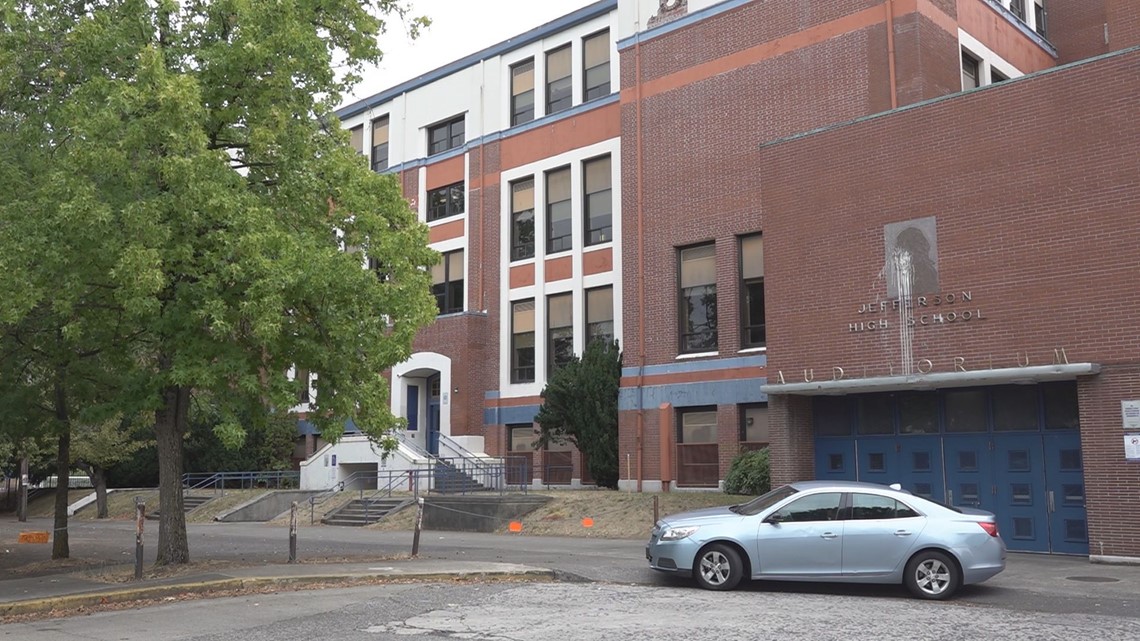 Parents, teens frustrated by Portland Public Schools plan | kgw.com