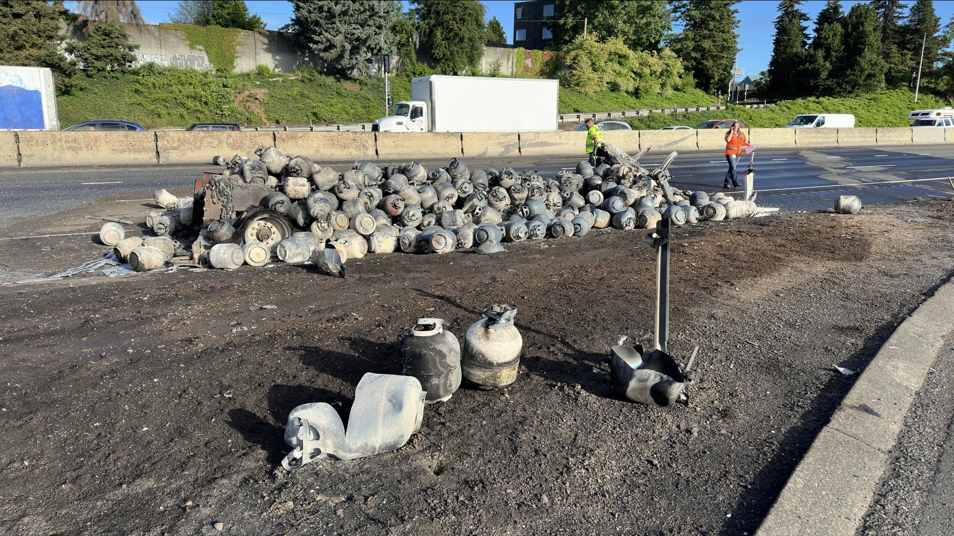 I-5 in Portland reopens after propane tank fire | kgw.com