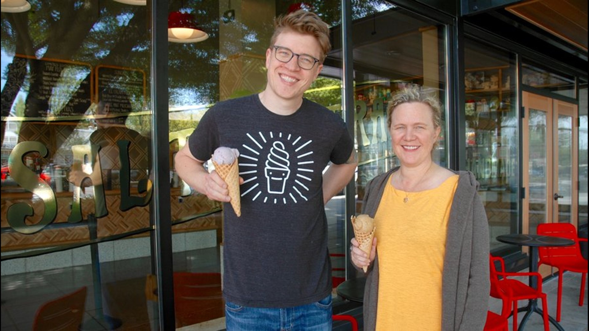 Salt & Straw, Taco Bell collaborate on Choco Taco inspired treat | kgw.com