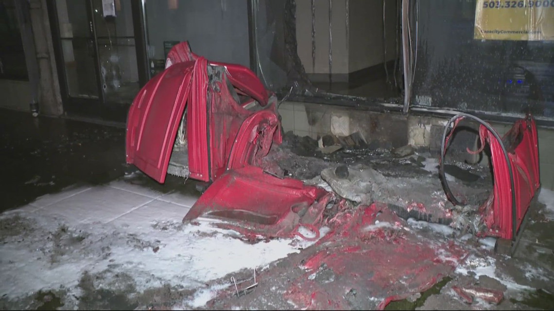 Porta-Potty fire damages Northwest Portland building | kgw.com