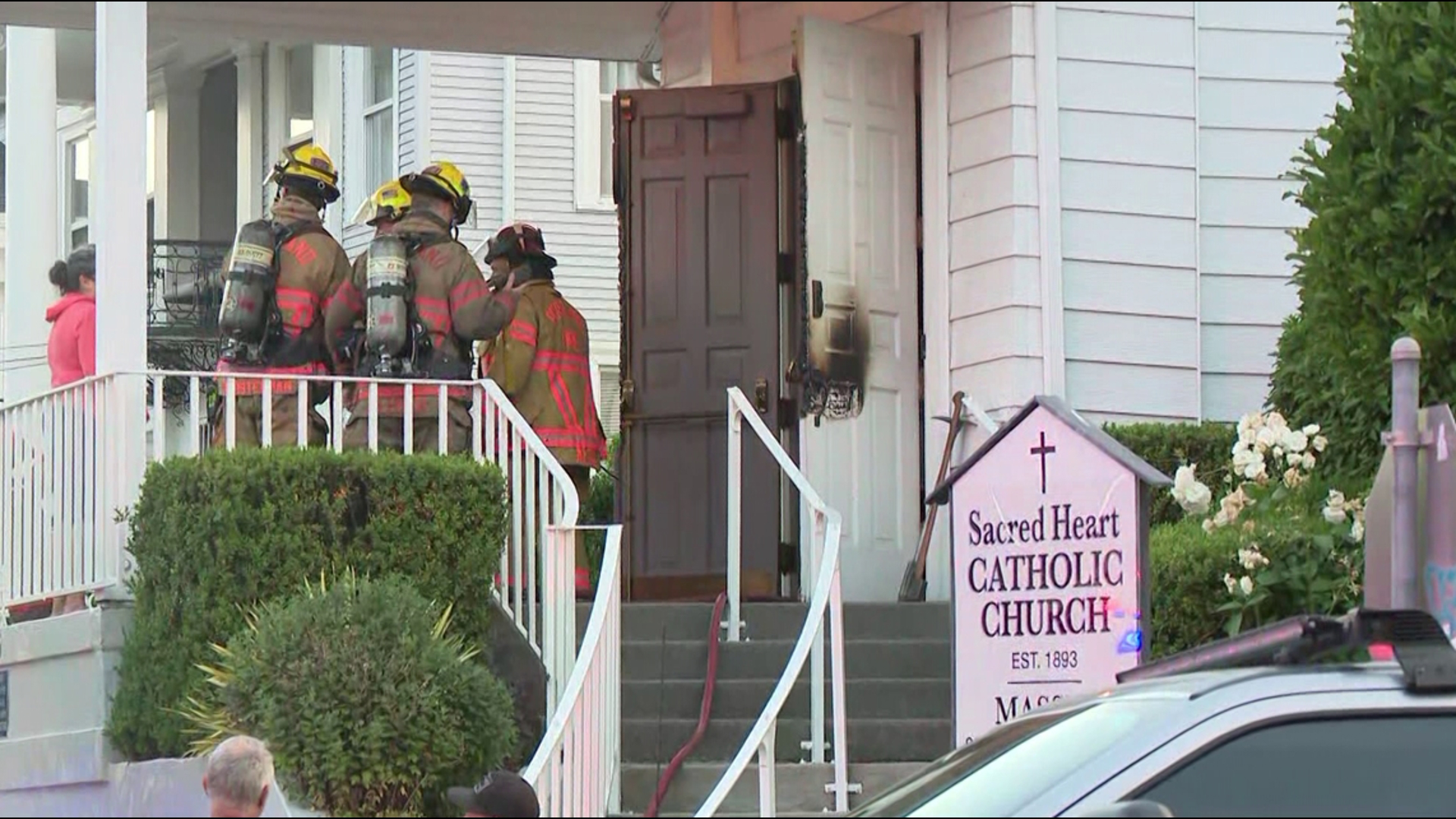 Suspect taken into custody after fire at Sacred Heart Catholic Church ...