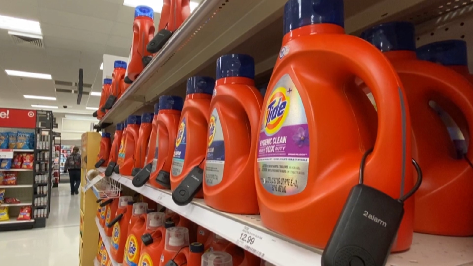 We watched shoplifters steal from three stores. Nobody stopped it | kgw.com