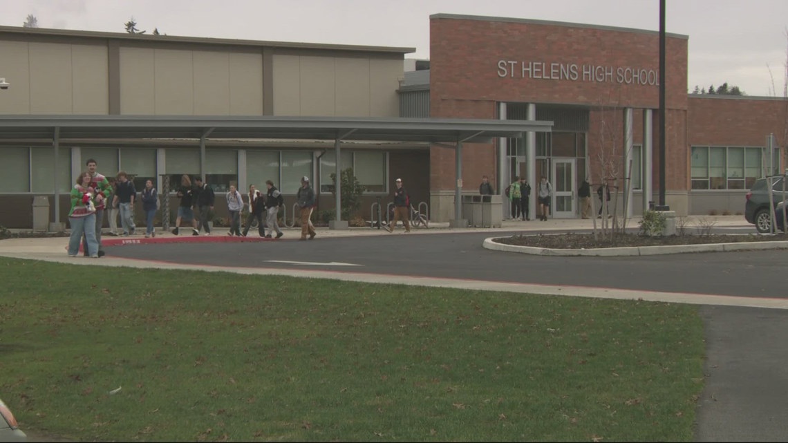 5 St. Helens teachers on paid administrative leave amid sex abuse scandal | kgw.com