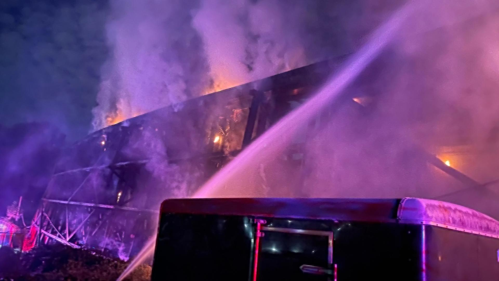 Fire damages train trestle near Milwaukie | kgw.com