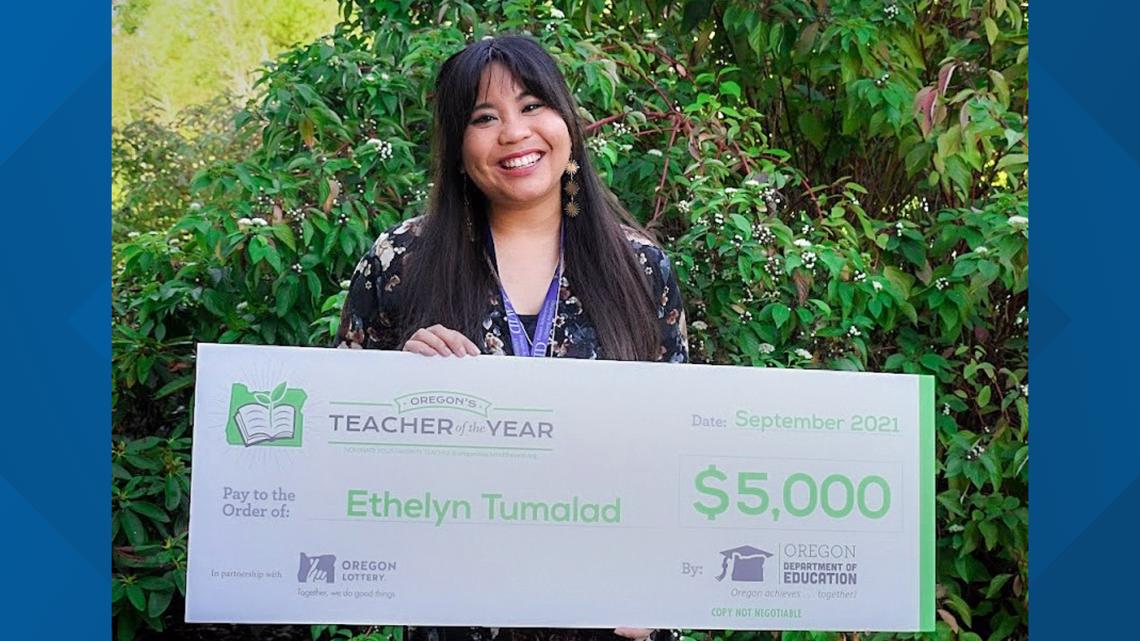 Clackamas HS teacher named 2022 Oregon Teacher of the Year | kgw.com