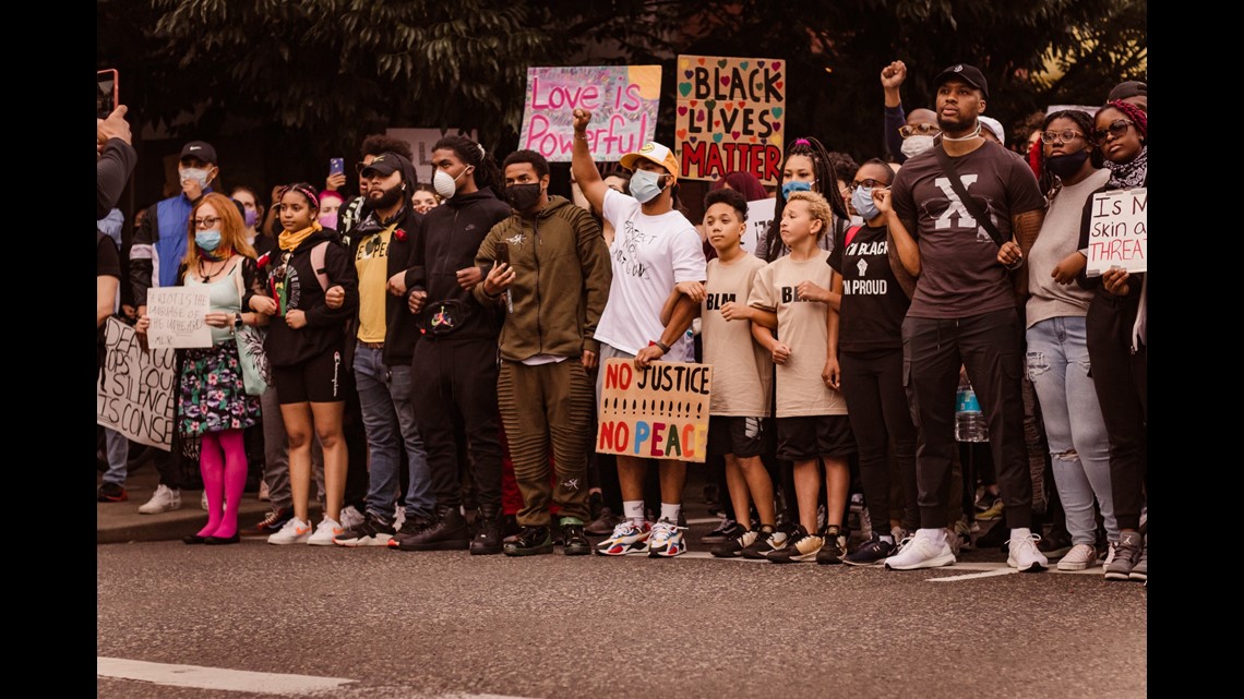 'This movement, it's powerful': Photos show protests through the lens ...
