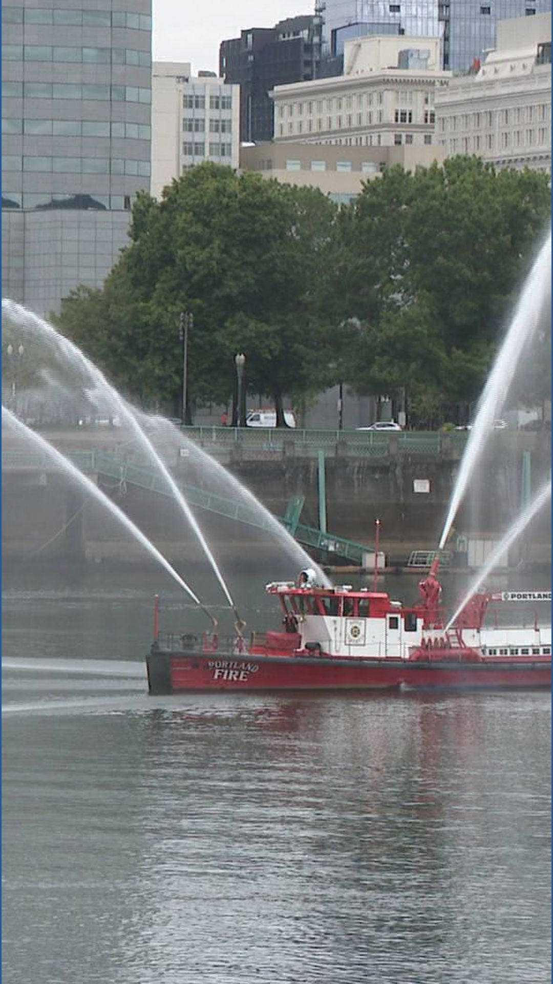 Historic Portland fireboat 'David Campbell' makes final voyage | kgw.com