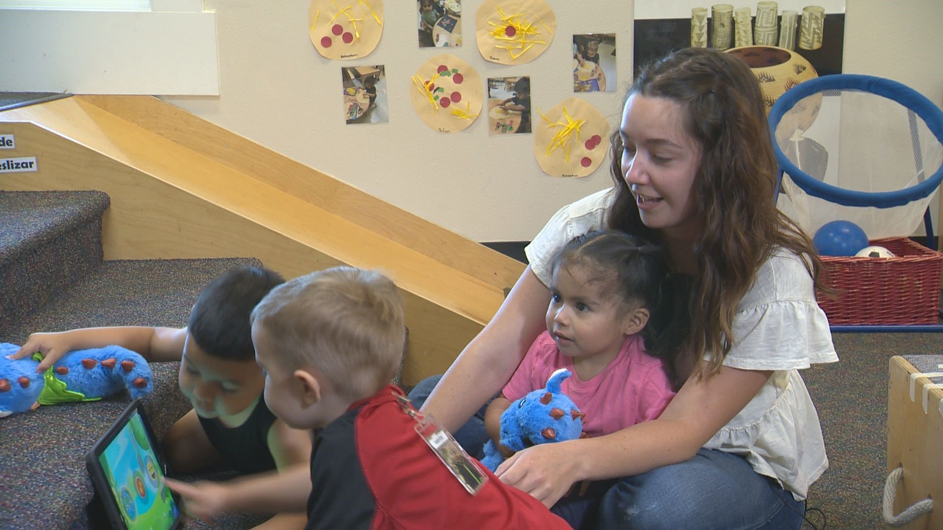 Oregon woman turns her passion for music into a learning tool | kgw.com