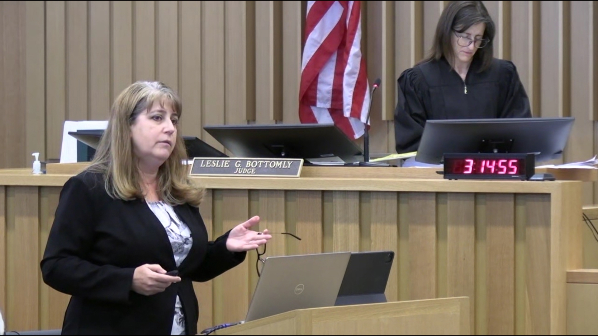 Wrongful death trial begins for 2021 Lowe's shooting case | kgw.com