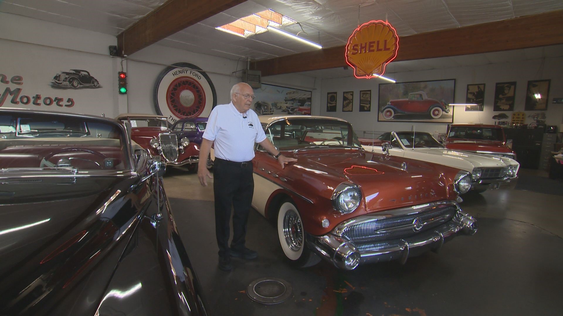 Southeast Portland business keeps the love of classic cars alive | kgw.com