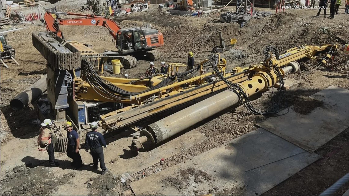 Drilling rig topples at OHSU construction site, trapping operator | kgw.com