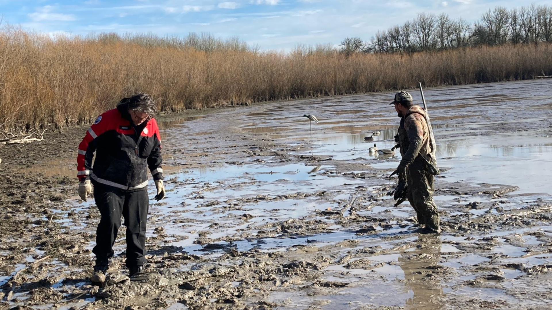 Hunter rescued from Sauvie Island mud patch unharmed | kgw.com