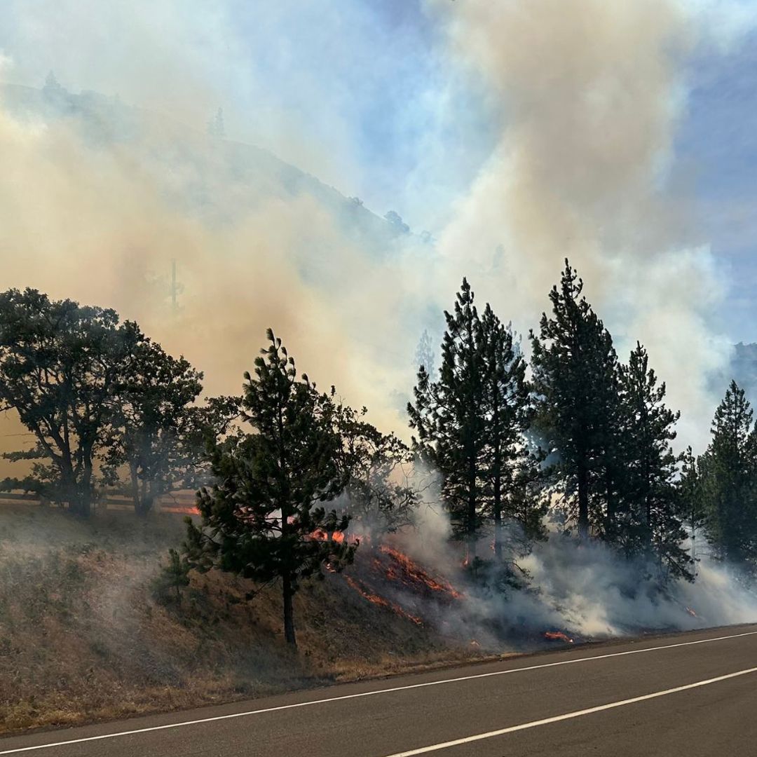 Rowena Fire destroys 20 homes near The Dalles: I-84 reopens | kgw.com