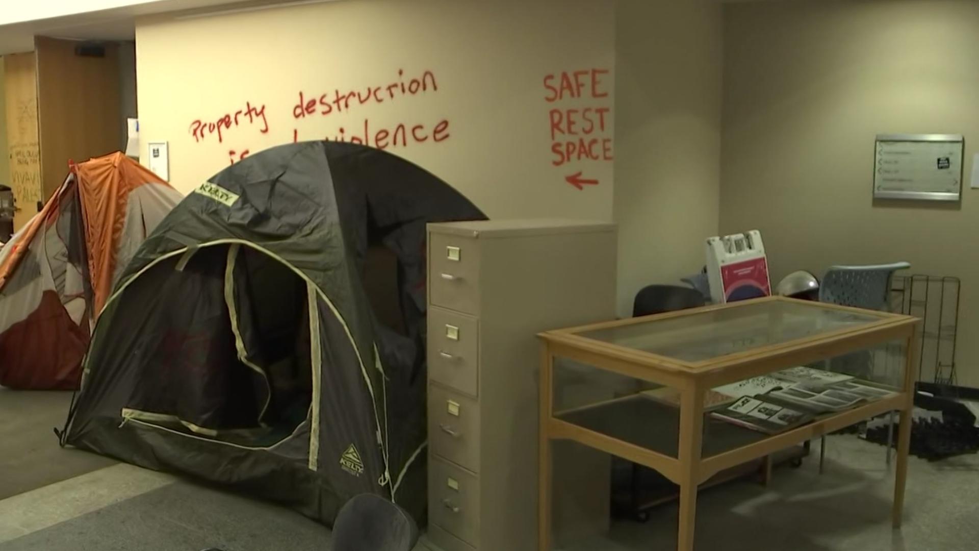 Aftermath of Portland State University library occupation | kgw.com