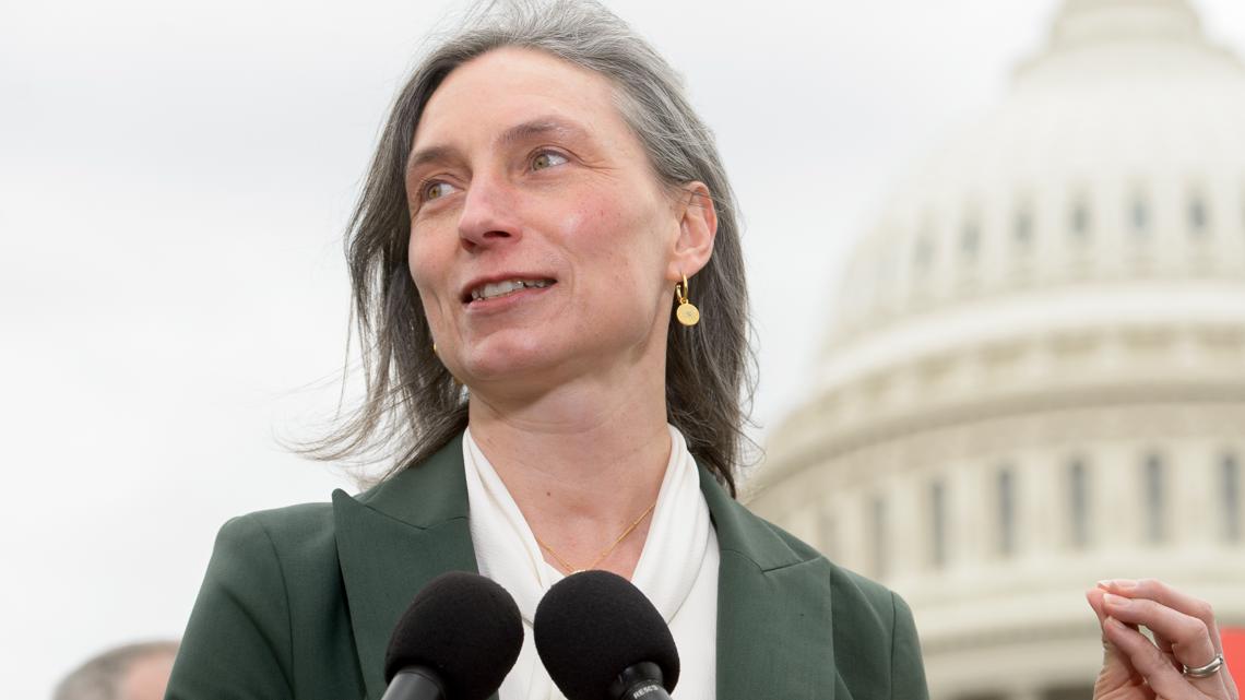 Oregon congresswoman slams Trump-era immigration tactics in Portland ...
