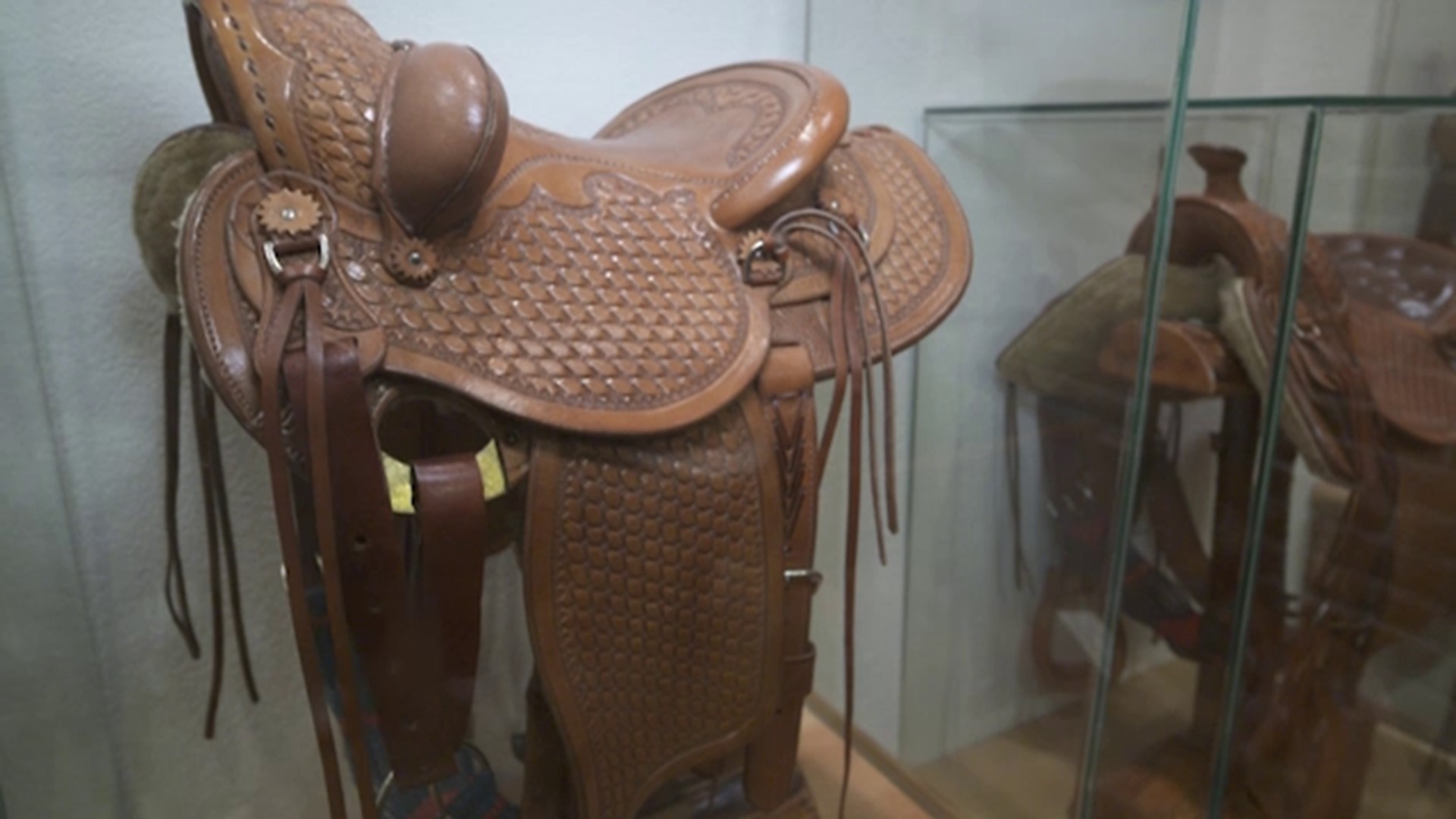 Underground walking tour of Pendleton uncovers city's darker past | kgw.com