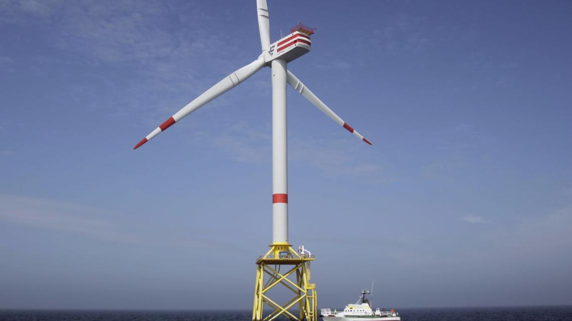 Biden targets Oregon coast to expand offshore wind power | kgw.com