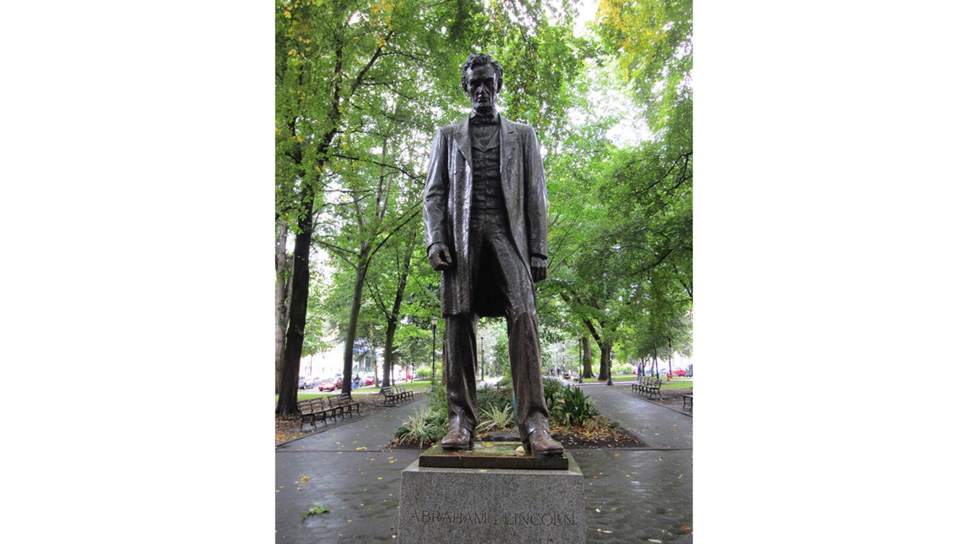 Portland makes plans for return of toppled statues | kgw.com