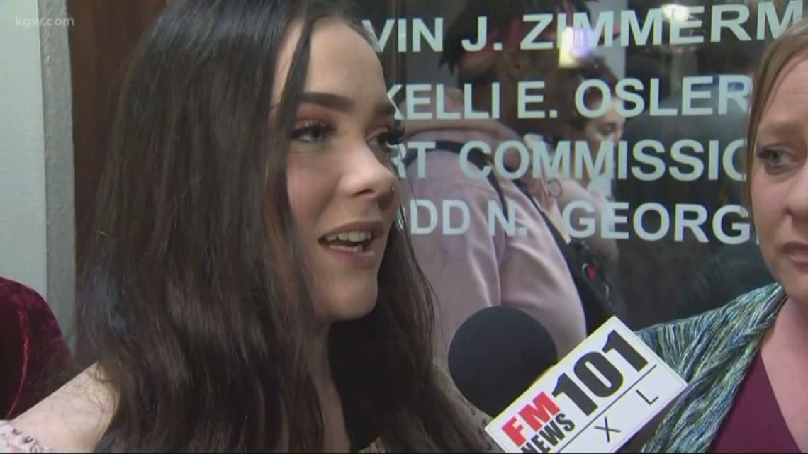 Taylor Smith pleads guilty to pushing teen off Washington bridge | kgw.com