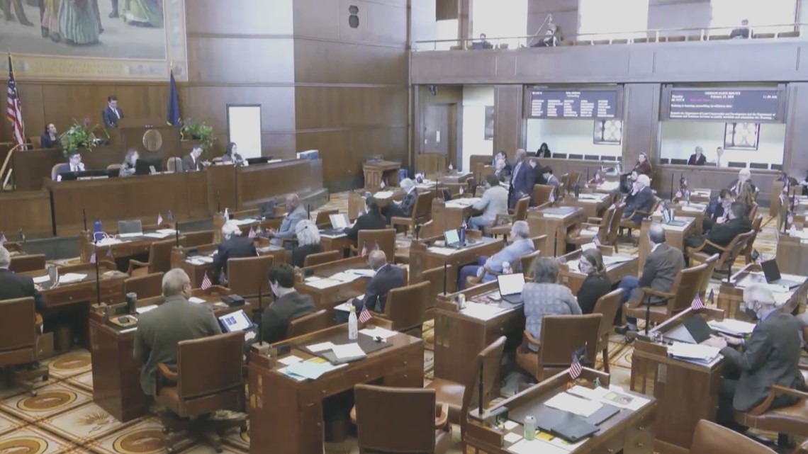 Oregon lawmakers pass bills on housing, homelessness | kgw.com