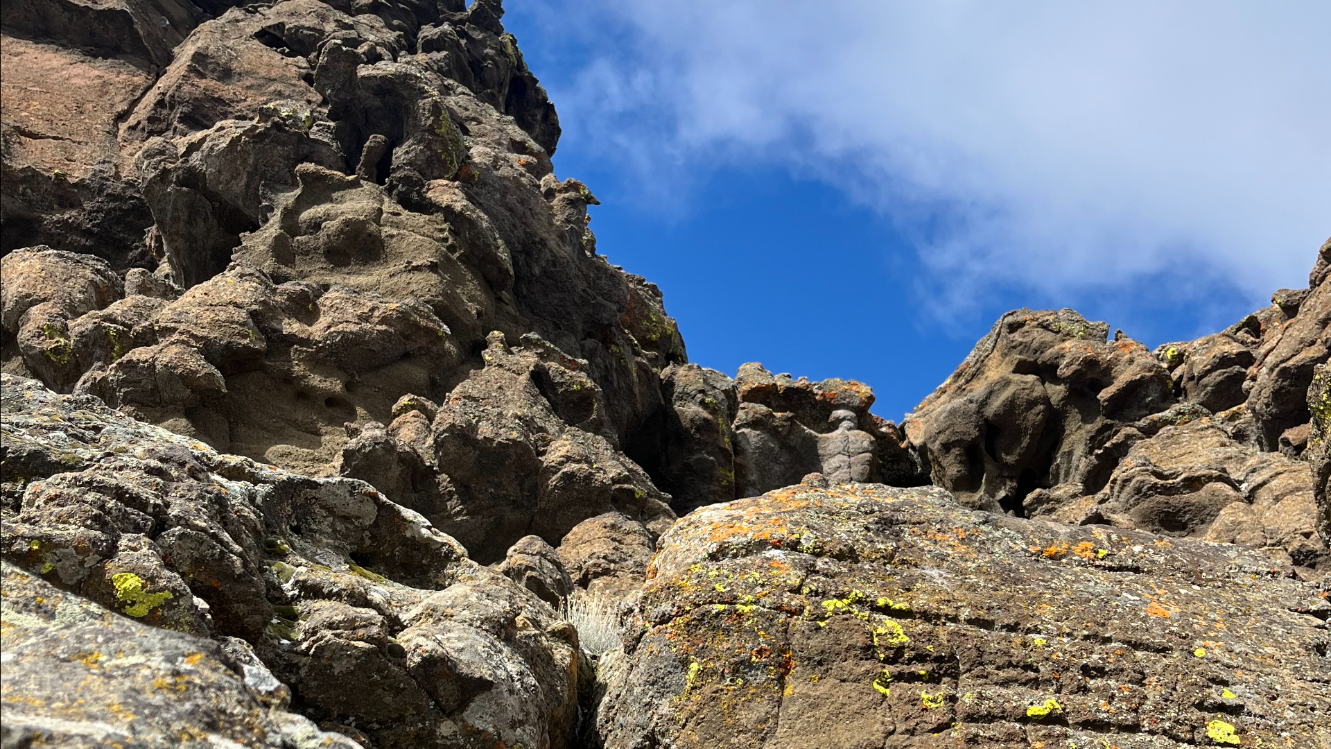 Hike through prehistoric lakebed at Fort Rock State Natural Area | kgw.com