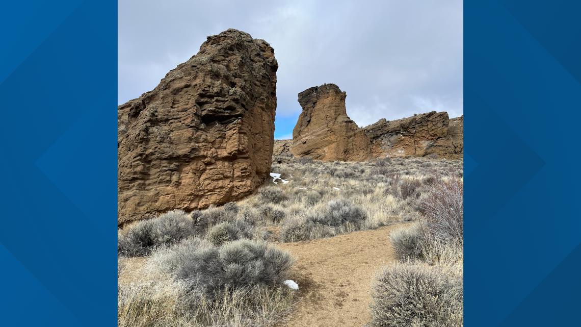 Hike through prehistoric lakebed at Fort Rock State Natural Area | kgw.com