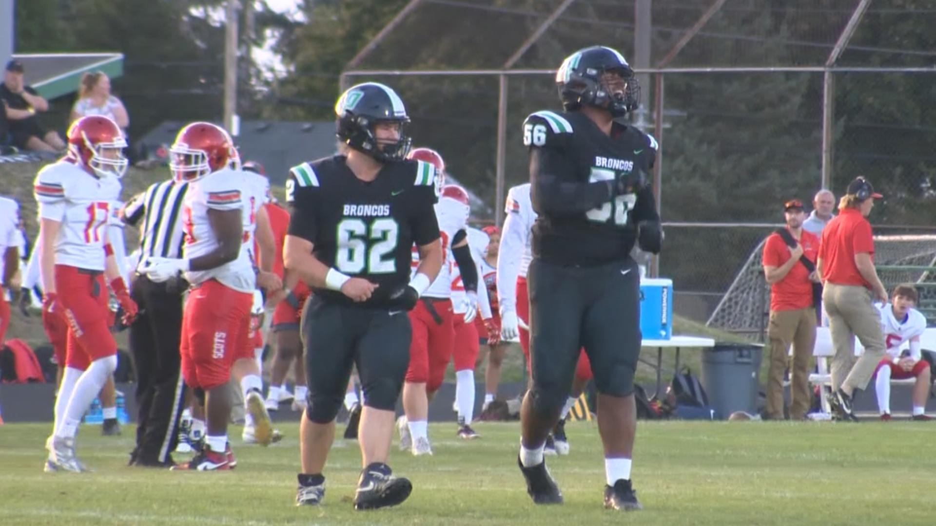'Juni never gets a break': Parkrose football star plays offense ...