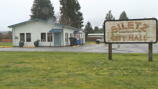 Siletz Tribe in Oregon regains full hunting and fishing rights | kgw.com