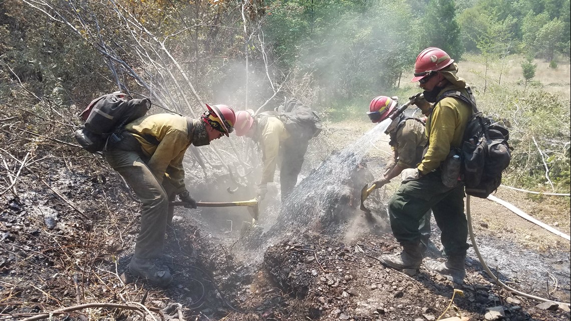Firefighters making progress on Milepost 97 fire in Southern Oregon ...