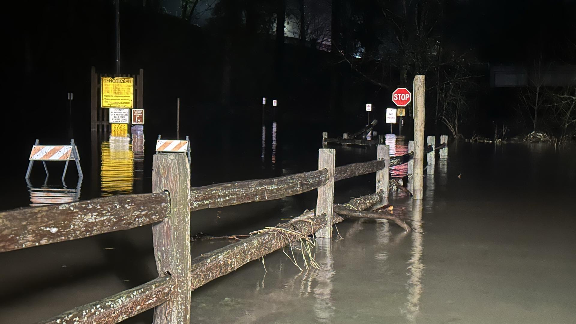 Clackamas River overflows at Carver Park due to heavy rains | kgw.com