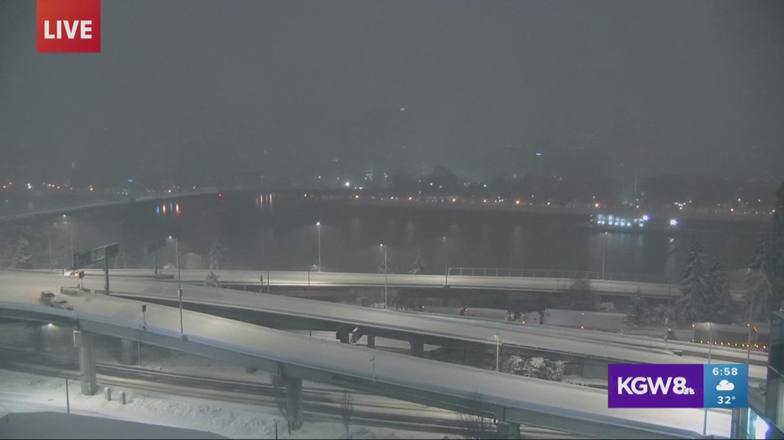 Heavy snow across Portland metro area creates widespread slowdowns ...
