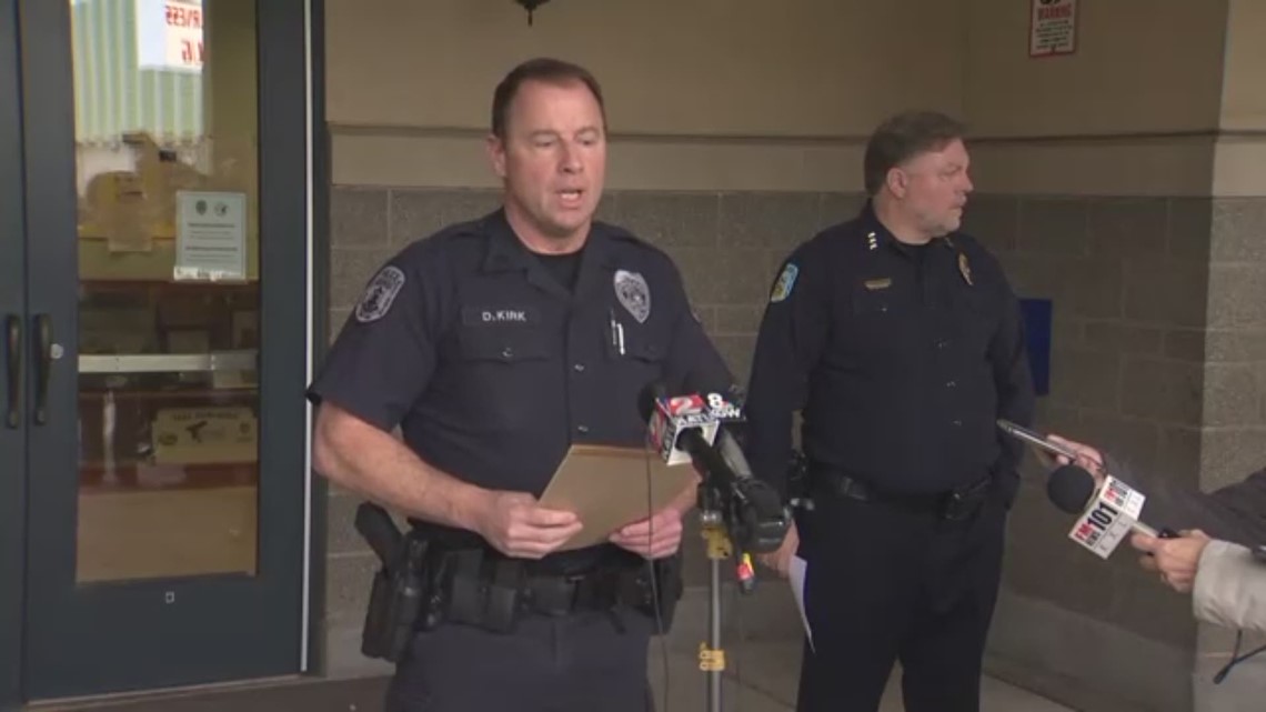 Clerk shot and killed during robbery at Holt's Quick Chek in Kelso ...