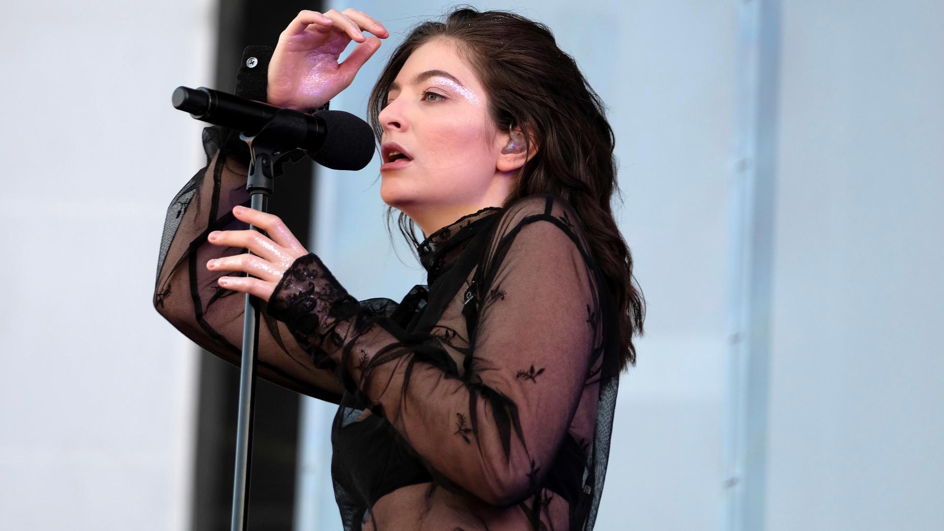 Lorde to perform at Portland's Moda Center this fall | kgw.com