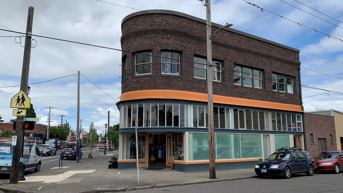Burglar hits historic building in Southeast Portland | kgw.com