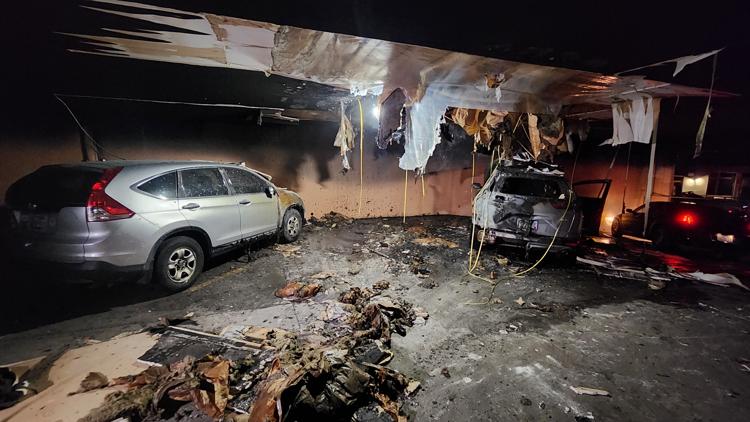 Cars damaged in Portland parking garage fire | kgw.com