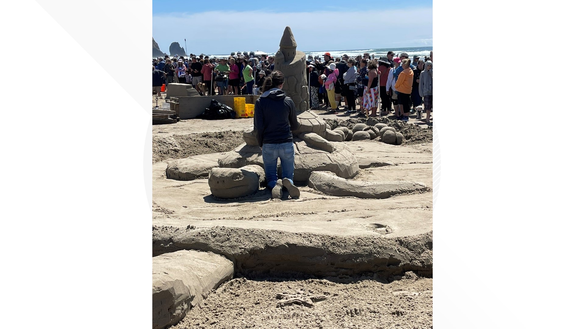 Artists thrill at Cannon Beach sandcastle contest | kgw.com