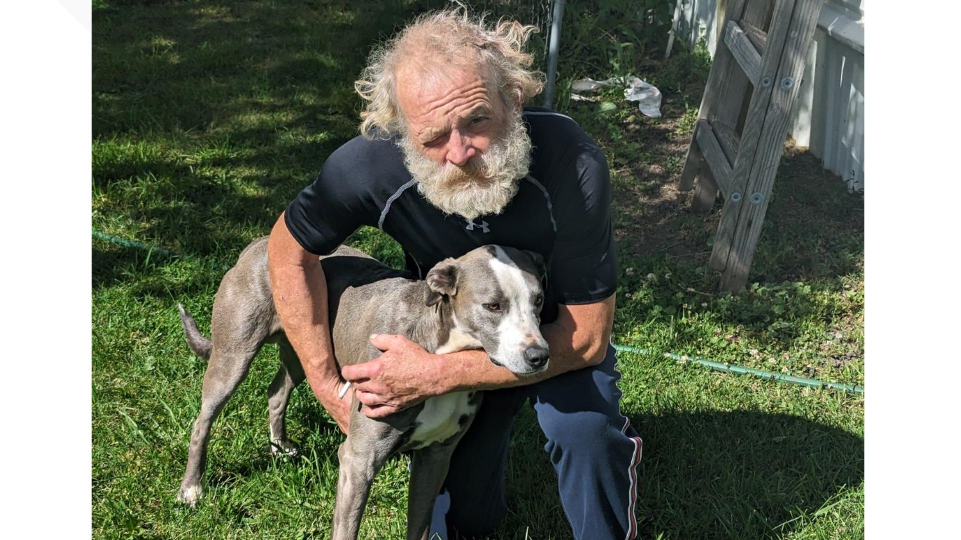 Oregon dog travels to get help after owner drives off embankment | kgw.com