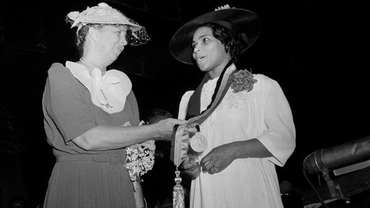 New memoir honors the life of former Oregon Symphony conductor James ...