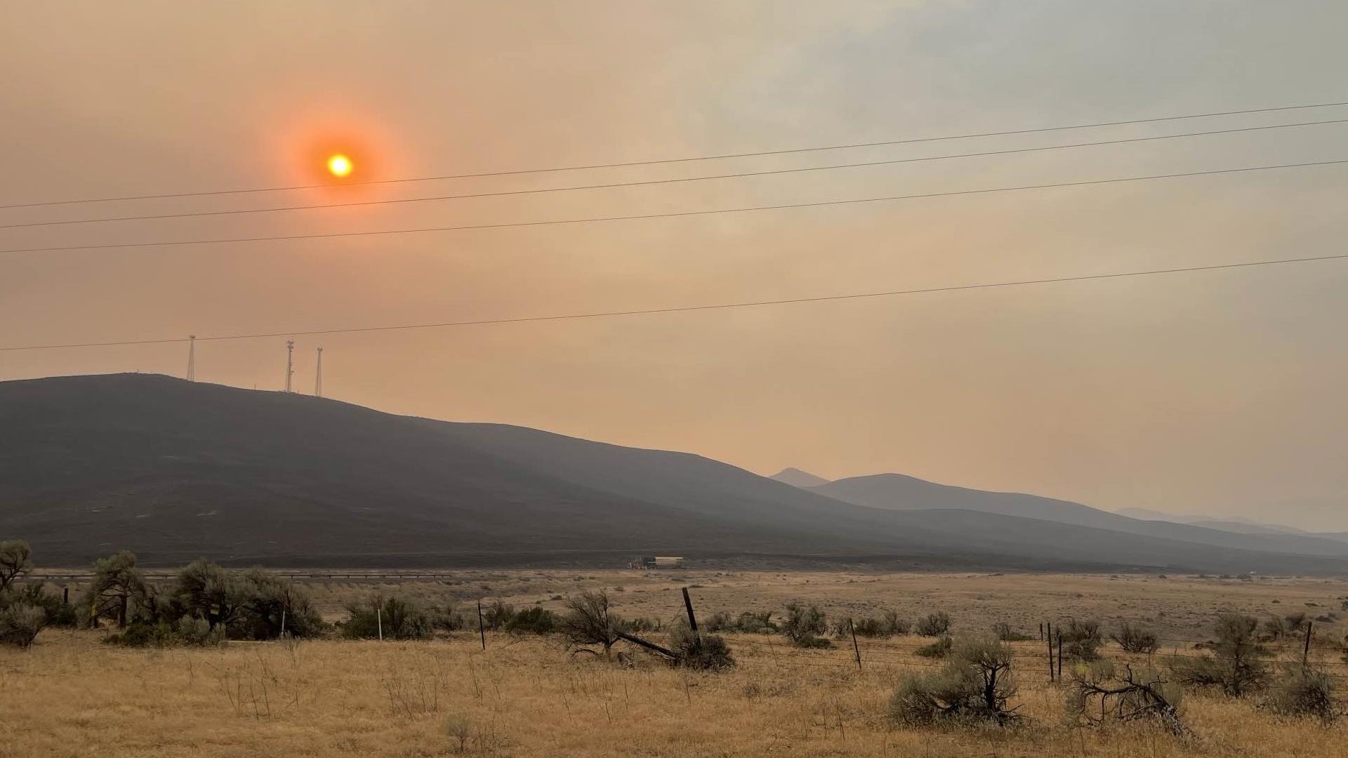 Firefighters work to contain the Durkee Fire, largest in US | kgw.com
