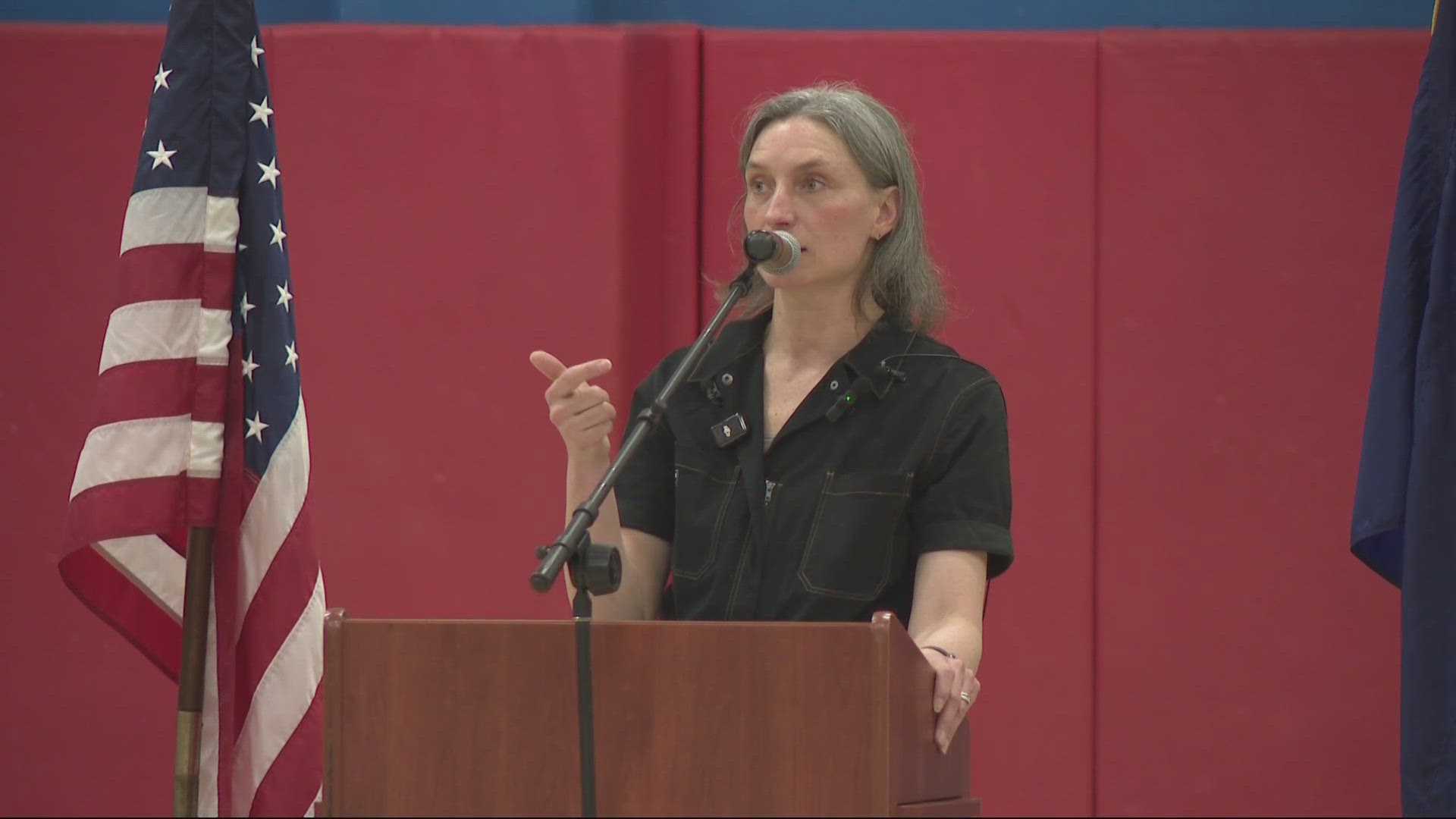 Rep. Maxine Dexter hosts first solo town hall | kgw.com