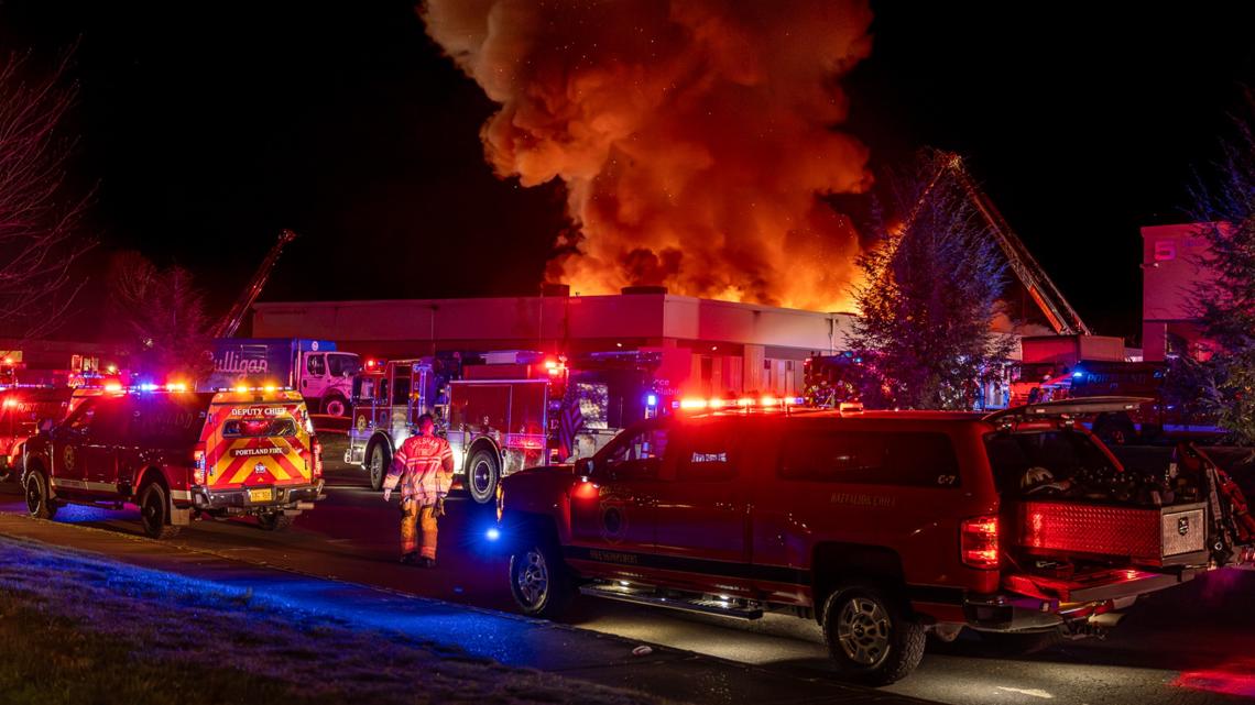 Crews respond to two-alarm fire at Portland warehouse | kgw.com